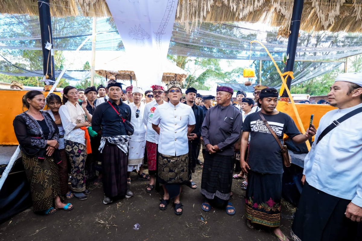 Bupati Giri Prasta Ajak Semeton Pasek Kayu Selem Songan Bersatu Jaga Tradisi Bali - UPDATEBALI.COM